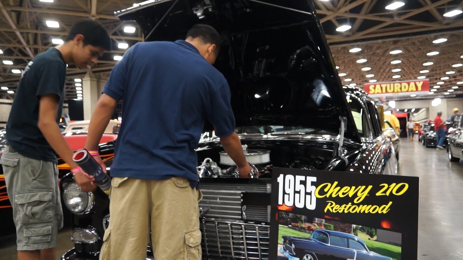 Students get geared up for auto auction (video) | The Hub