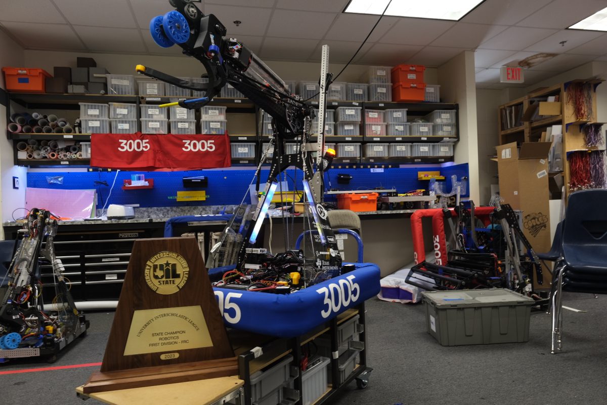 For the Conrad RoboChargers, teamwork makes the dream work | The Hub