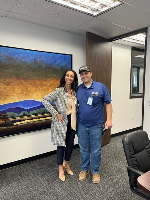 Miembro del personal reconocido por su excepcional esfuerzo | The Hub