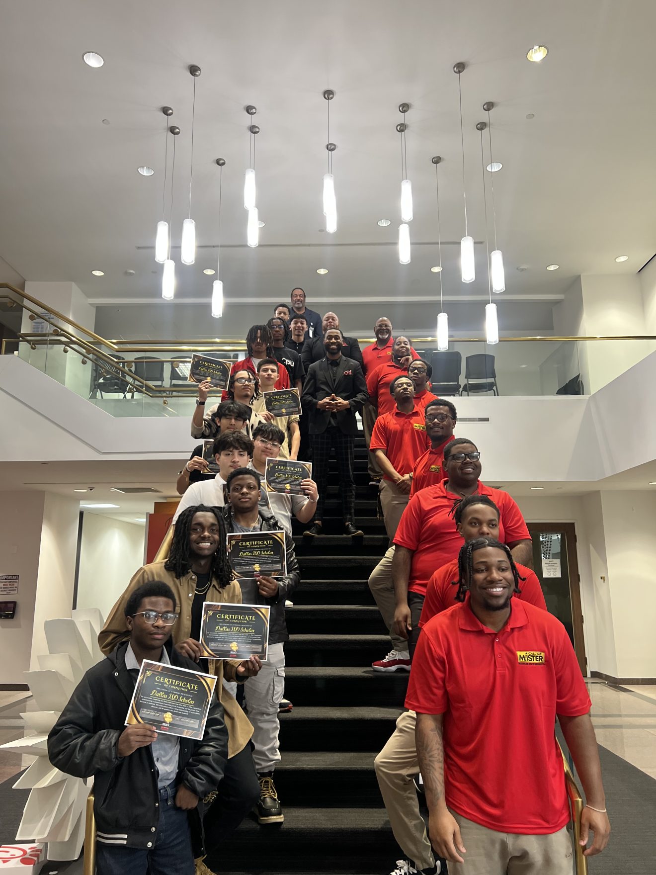 Dallas ISD students get hands-on look at teaching careers | The Hub