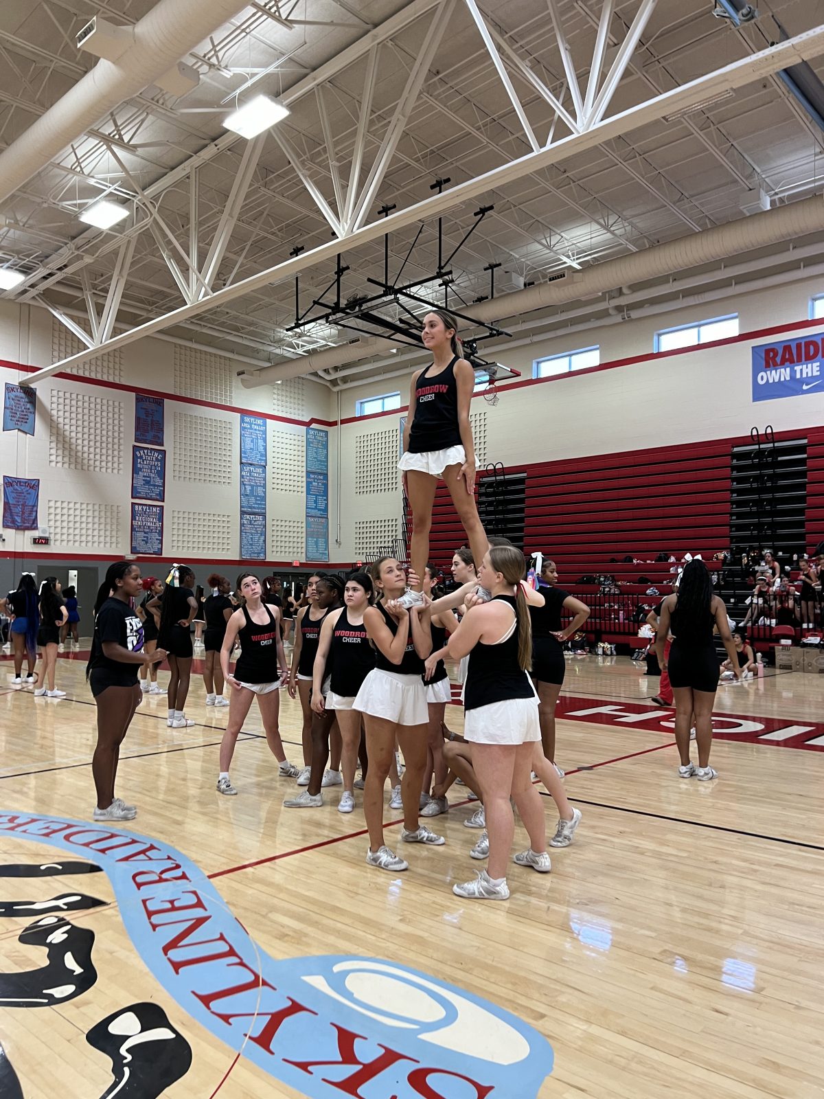 Dallas ISD students take the lead at cheer camp | The Hub